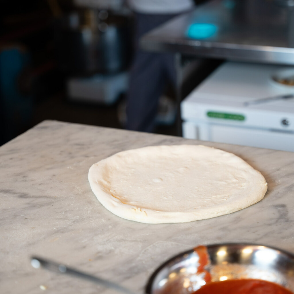 Pizza base (makes 5 bases) - Lactalis Professional | Foodservice